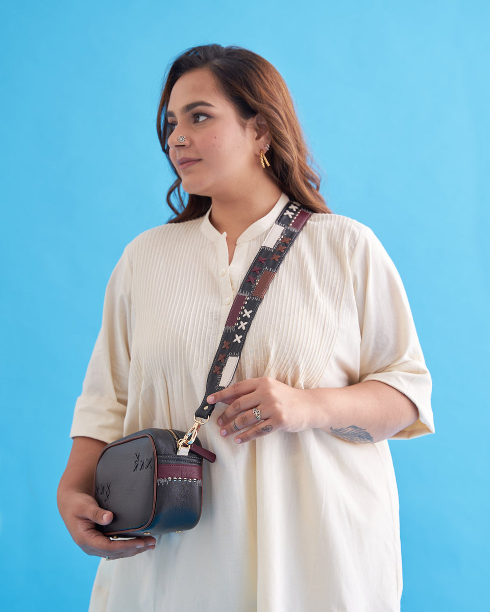 Vaaya | The Black Dash & Dot Crossbody– VAAYA