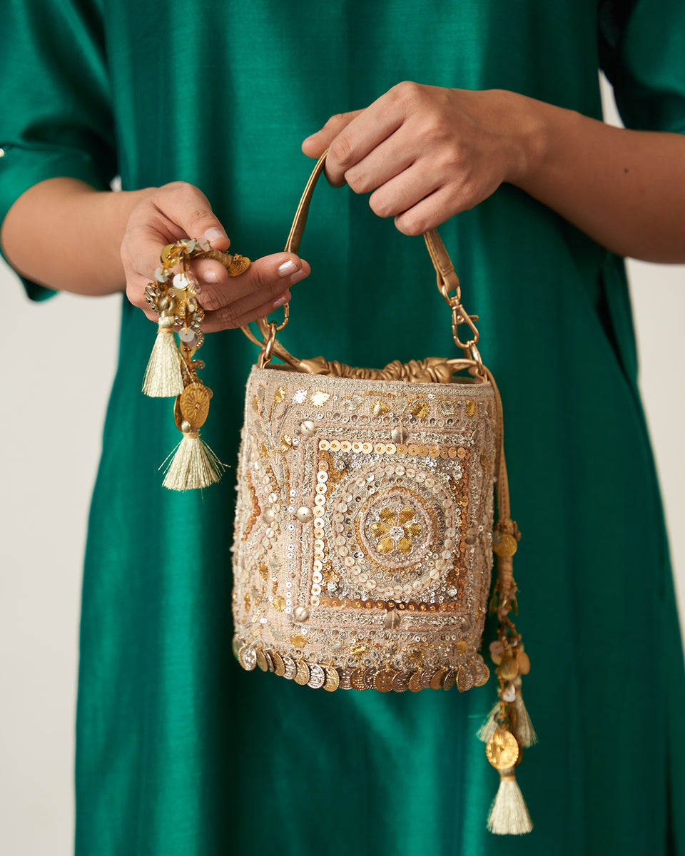 Vaaya | The Maharani Bucket Bag - Gold– VAAYA