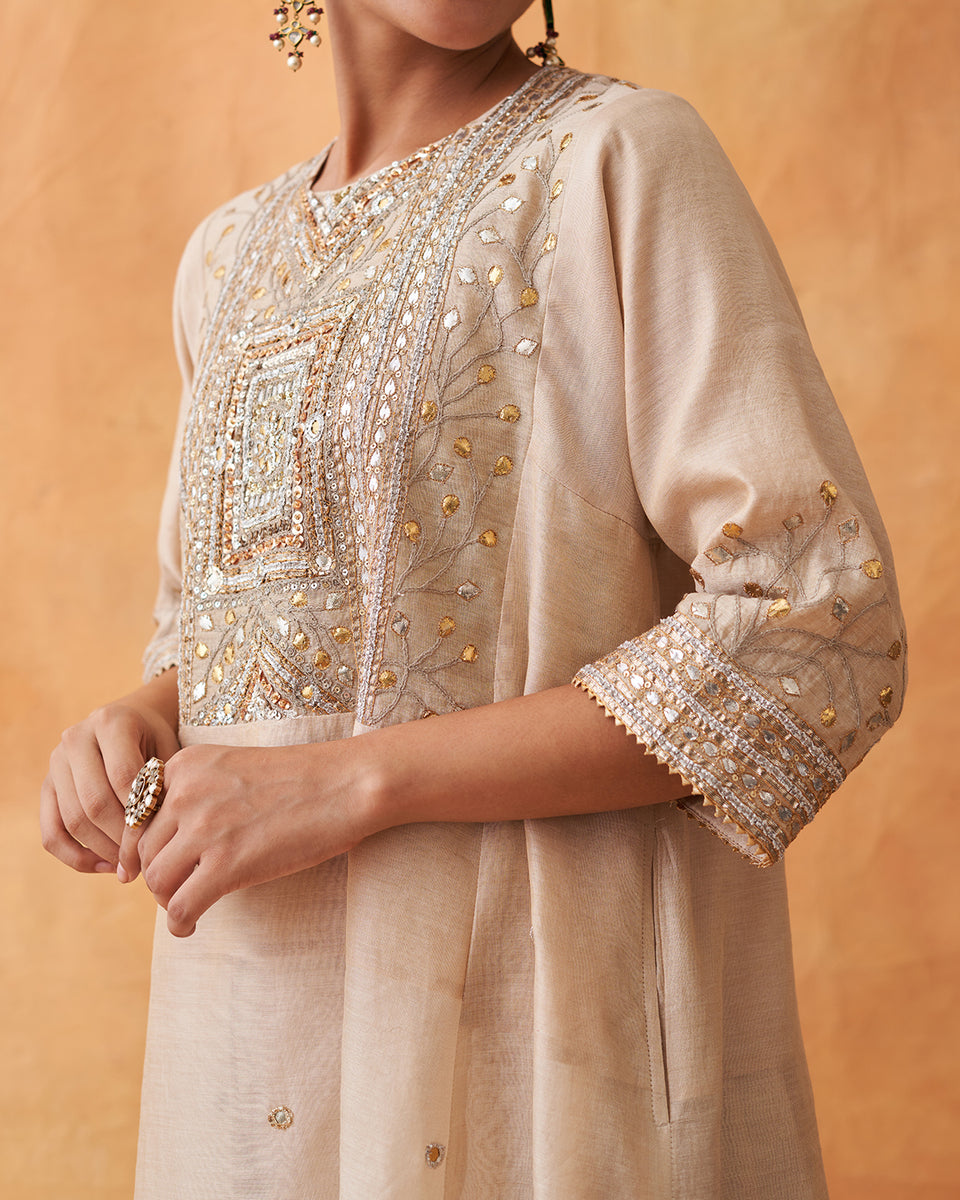 Vaaya | Sunehri Gold Silk Tissue Chanderi Set with Handwork– VAAYA